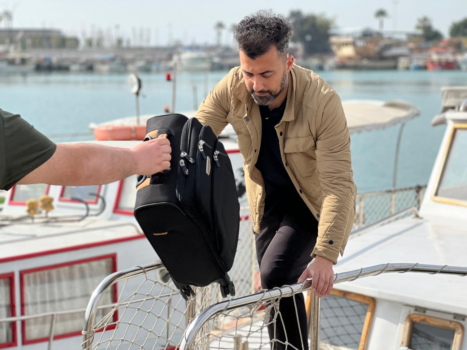 De neven van Eus - Özcan Akyol (EUS)